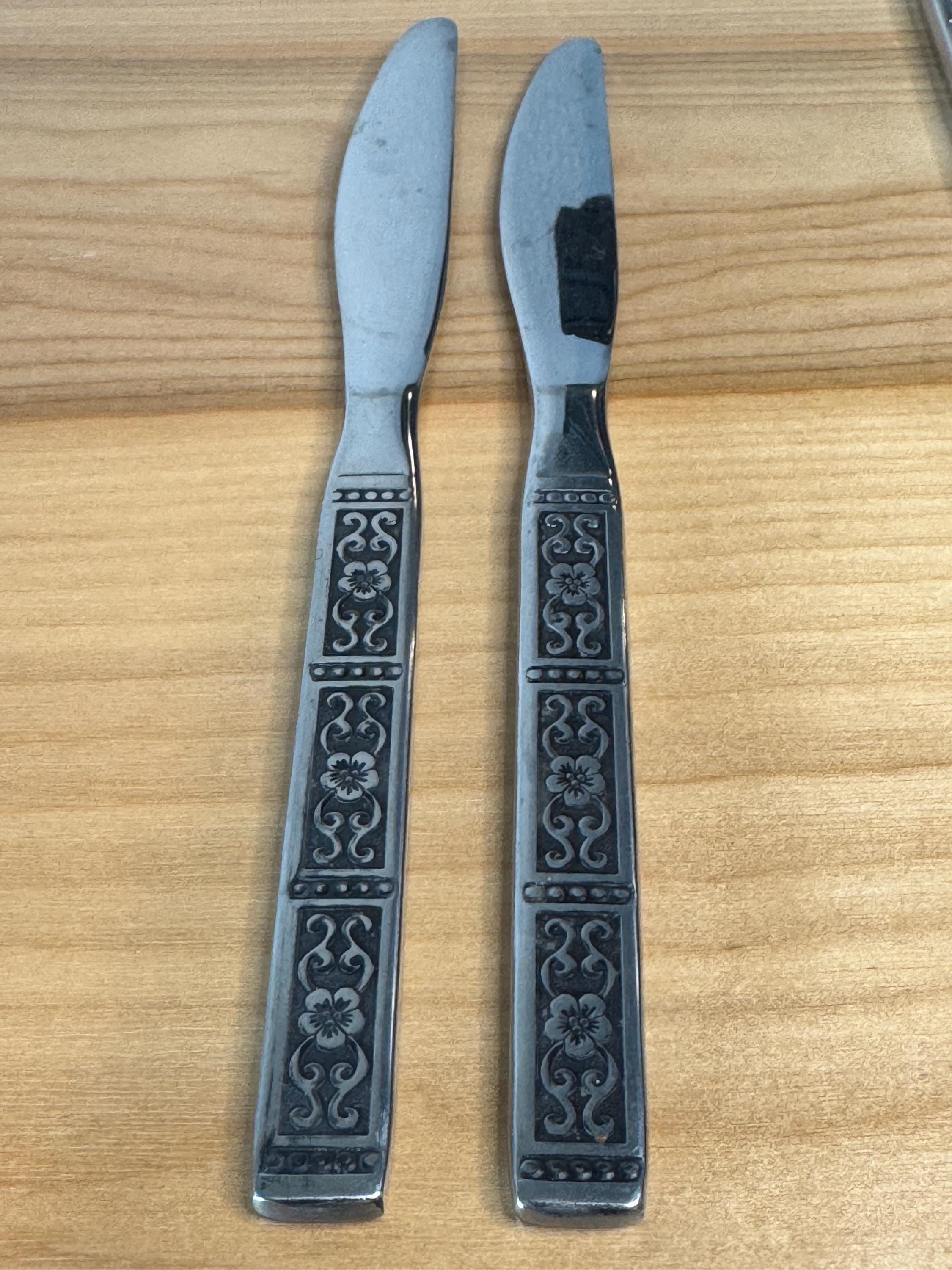 Vintage Oneida Isabella Community Stainless Flatware Sets - MCM Oneida ...