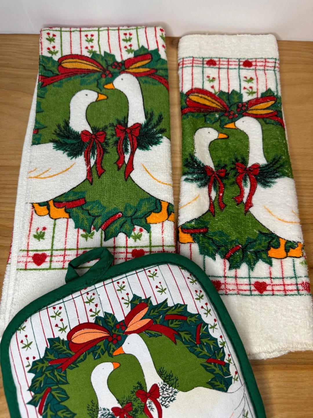 Christmas Geese / Goose Kitchen 3 Piece Towel & Hot Pan Holder Set Bows ...