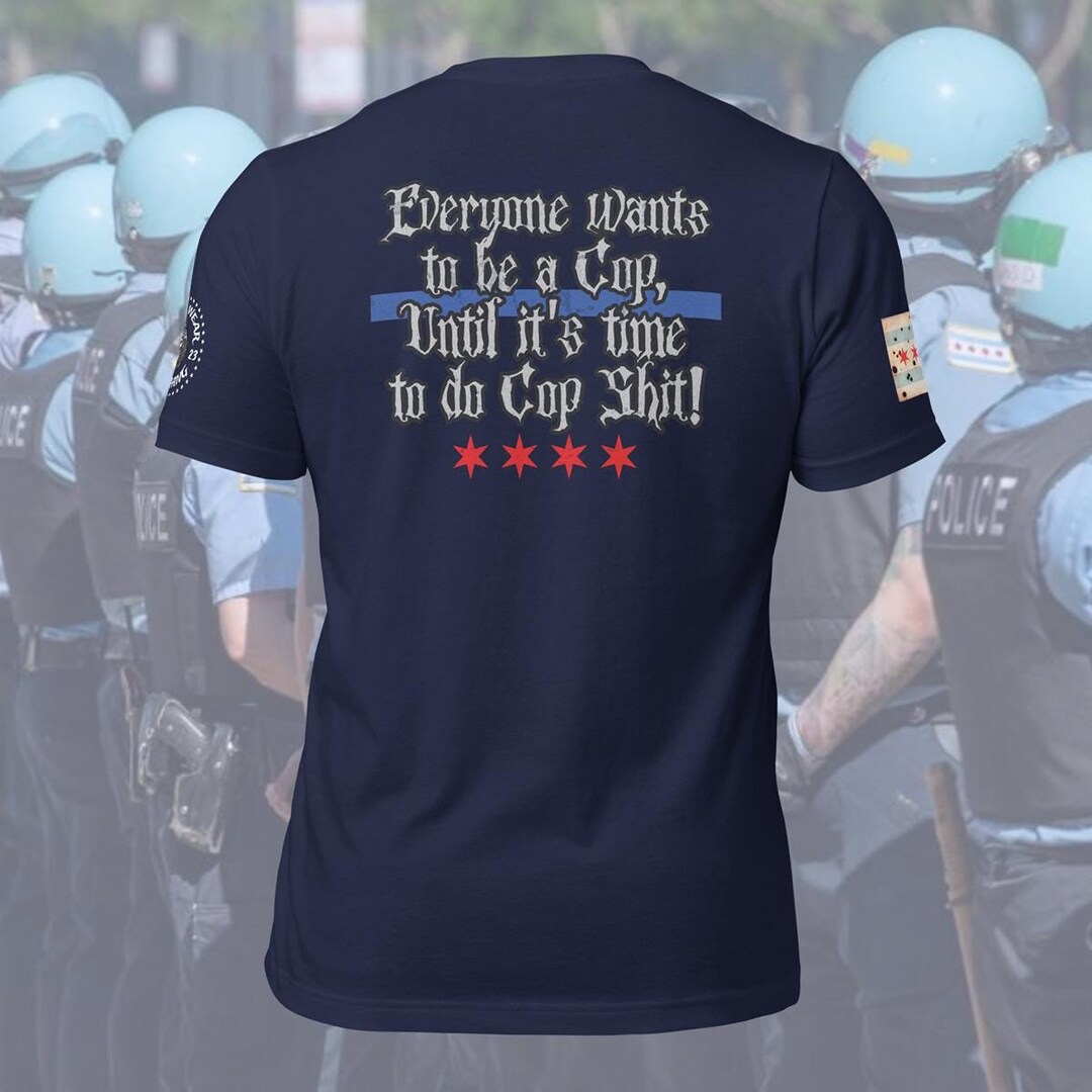 Chicago Police Officer Gifts Tshirt Men Gift for Law Enforcement Shirt ...