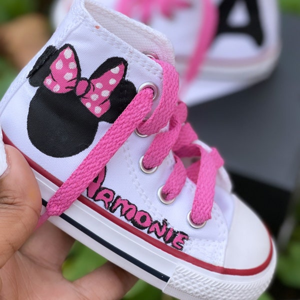Minnie Mouse Converse - Etsy