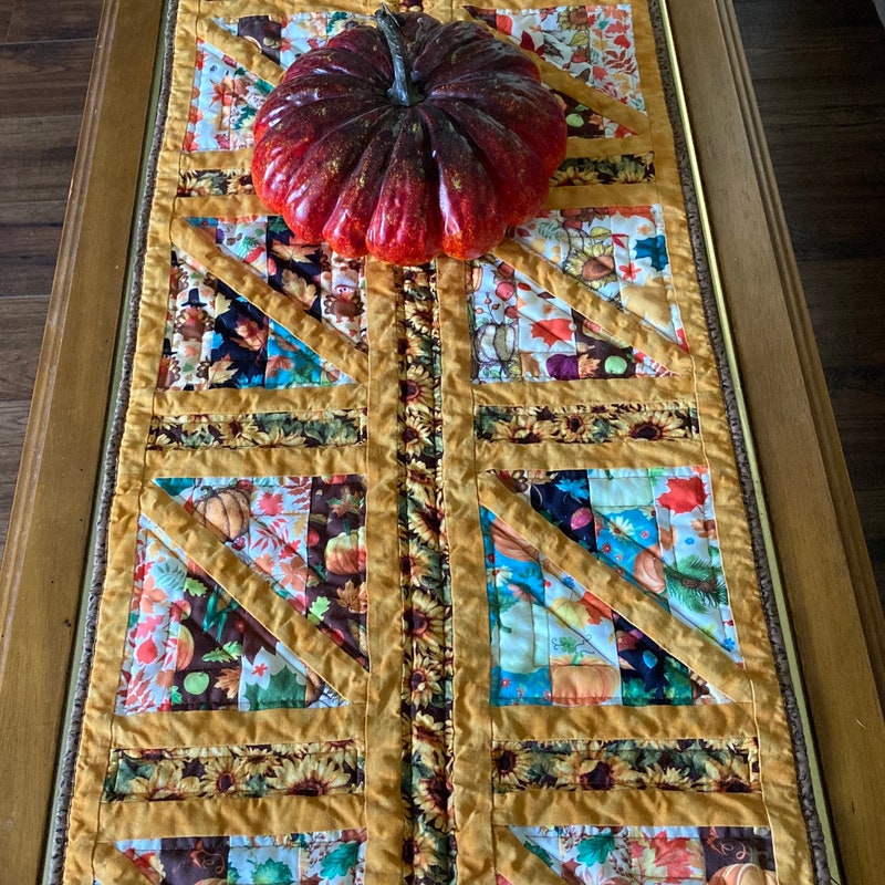 Quilted Table Runner - Etsy