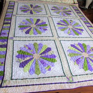 SPRING DRESDEN, TWIN Size Quilt, 60 X 75 - Etsy