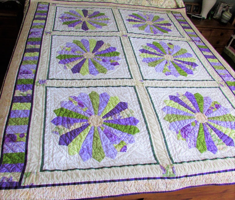 SPRING DRESDEN, TWIN Size Quilt, 60 X 75 - Etsy