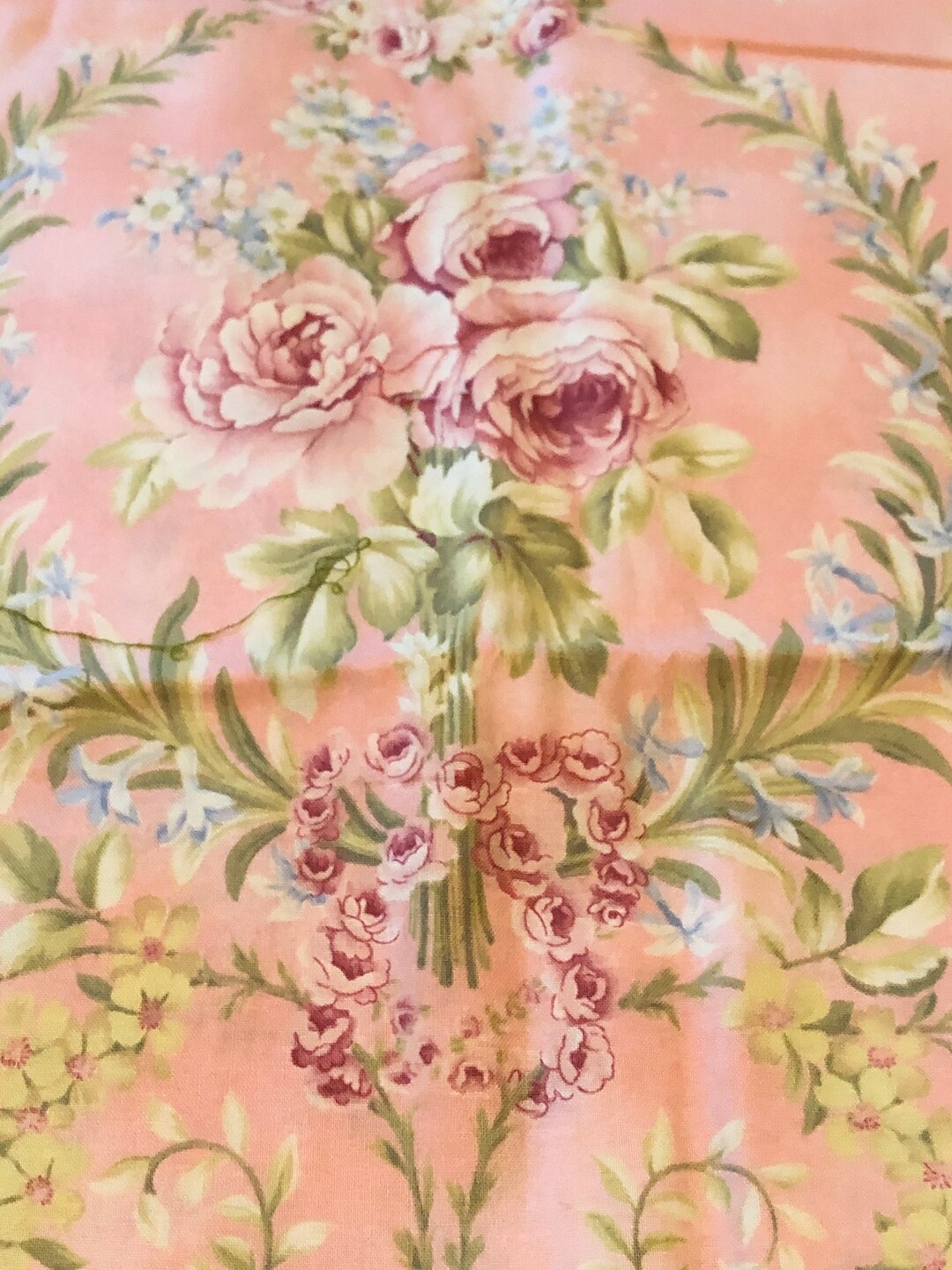 Robyn Pandolph Roses Fabric: Vintage Style Peach Floral Print (1 Yard ...