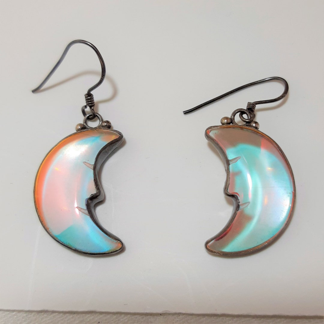 Vintage Color Changing Smiling Quarter Moon Earrings. They're About 1 1 ...
