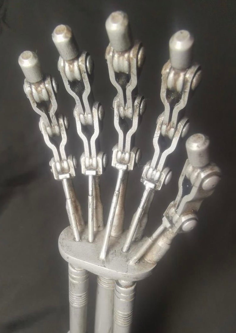 Terminator T-800 Mini Endoskeleton Arm. - Etsy