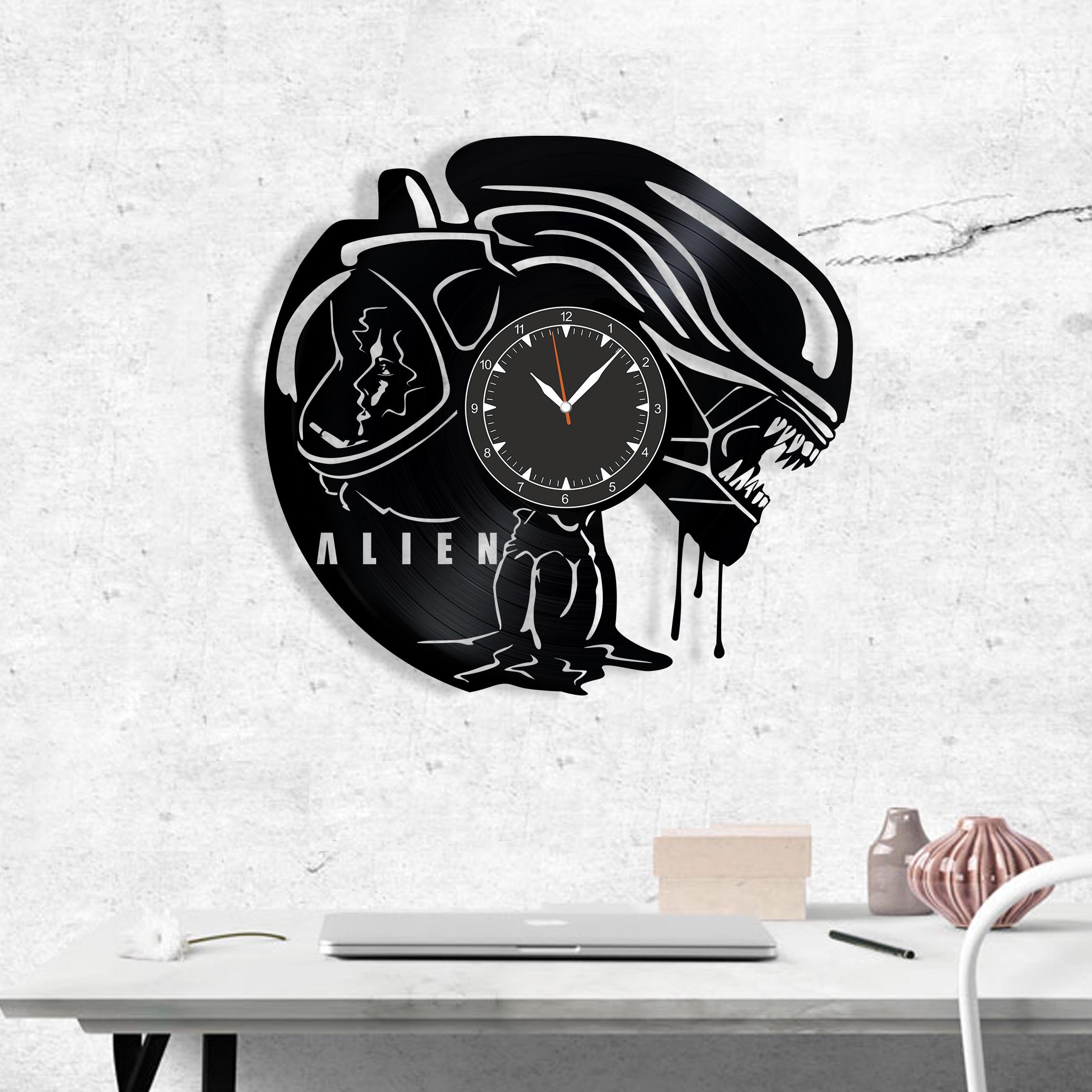 Alien Wall Clock 12 Made Out of Vintage Vinyl Record, Modern Wall Decor ...