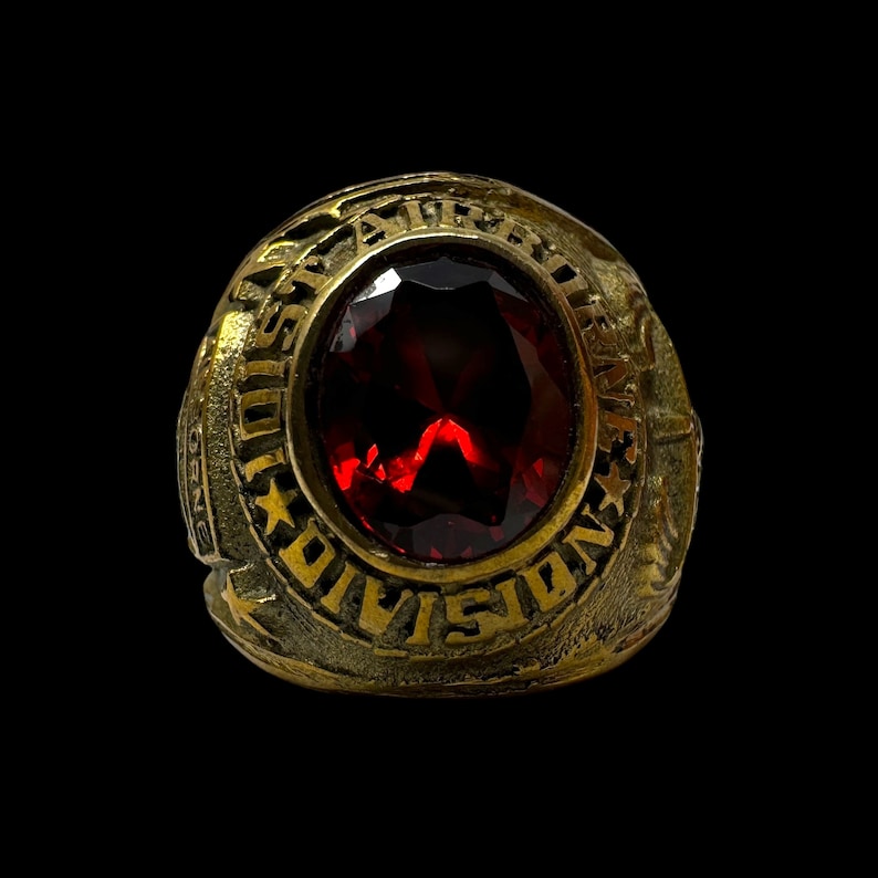 Vintage 10K Gold 101st Airborne Ring: 1960s-70s Army Paratrooper Ring ...