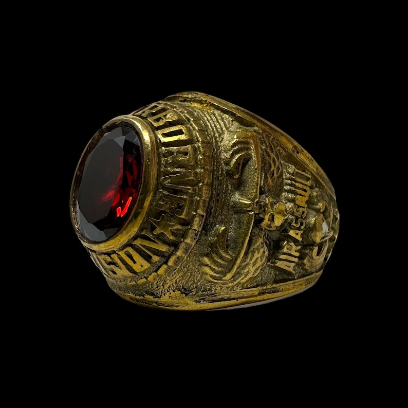 Vintage 10K Gold 101st Airborne Ring: 1960s-70s Army Paratrooper Ring ...