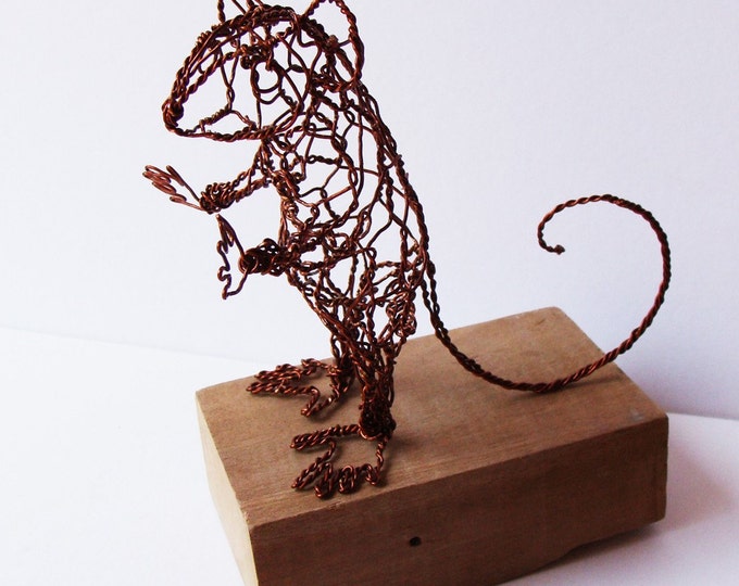 Cautious Mouse - Wire Sculpture - Etsy