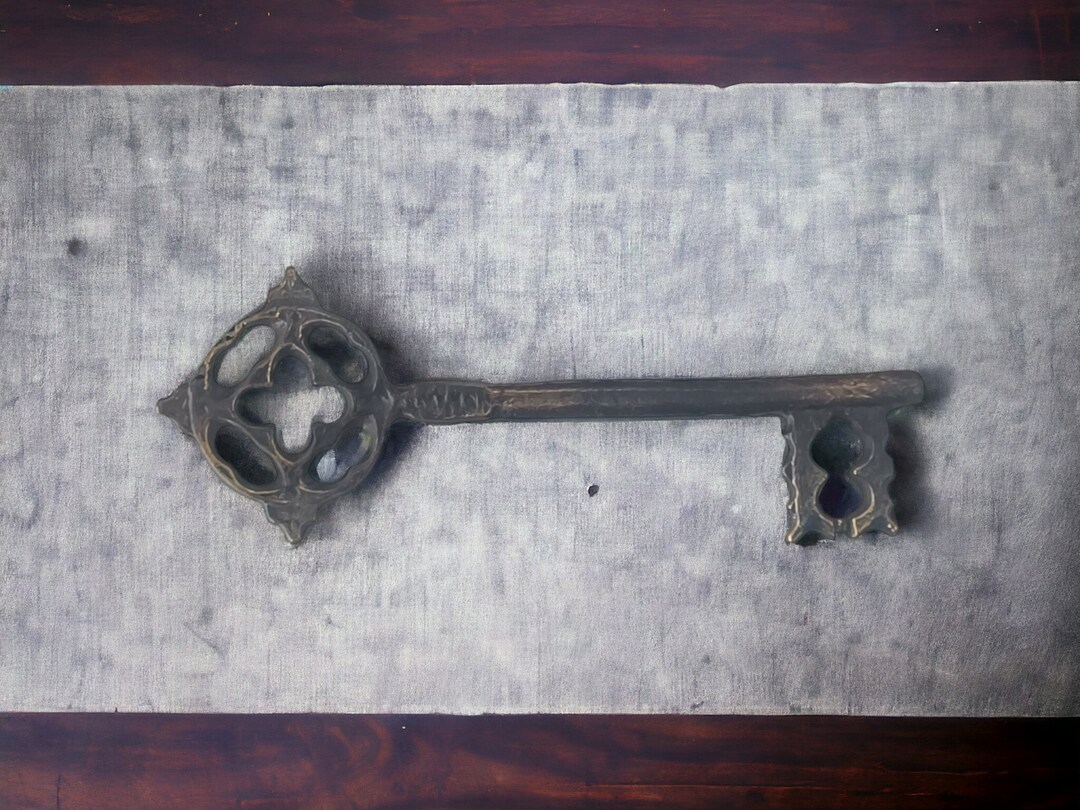 Antique Solid Skeleton Key, Decorative Brass Key Wall Art, Wedding ...