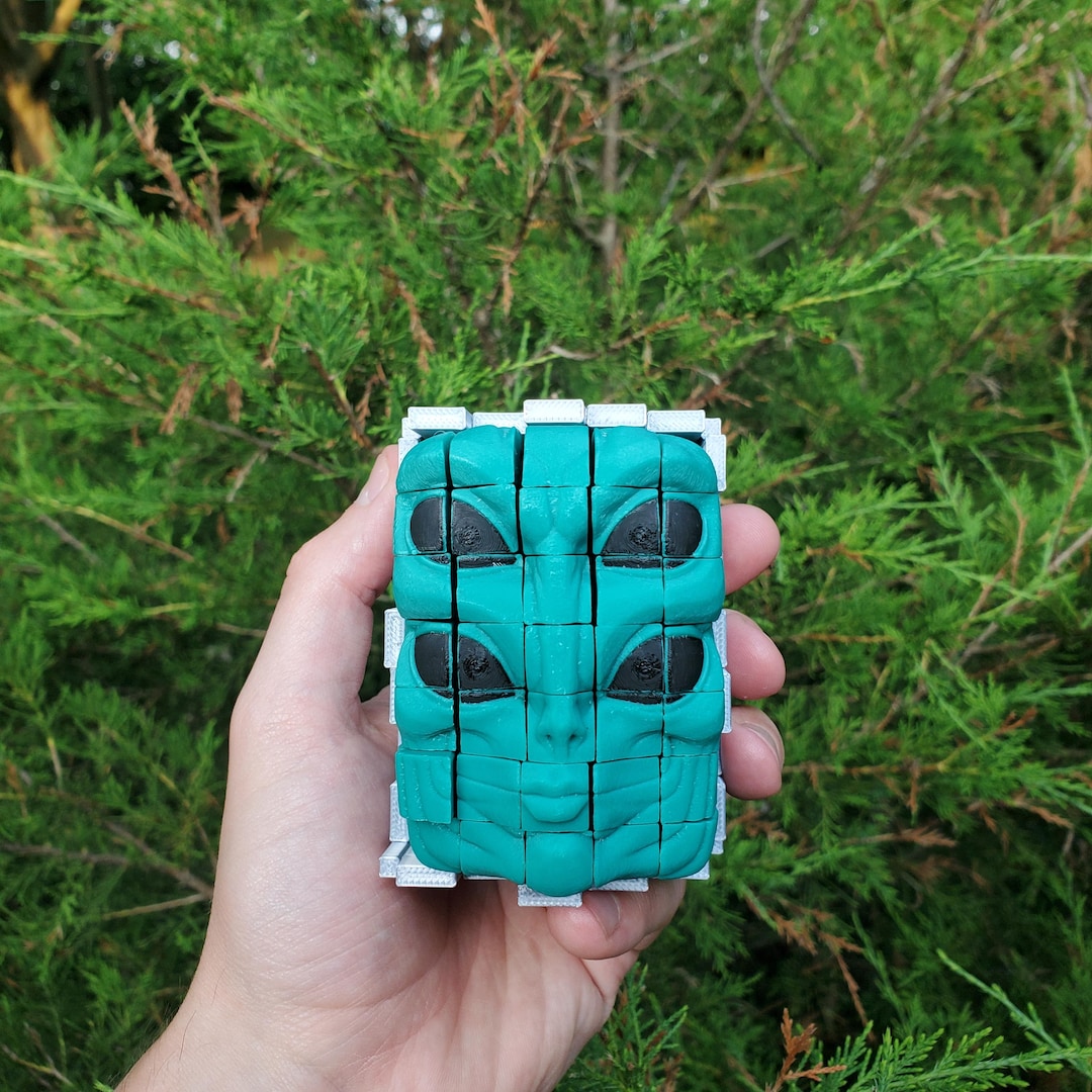 3D Printed Articulating Alien Cube With Mountable Housing Unit - Etsy