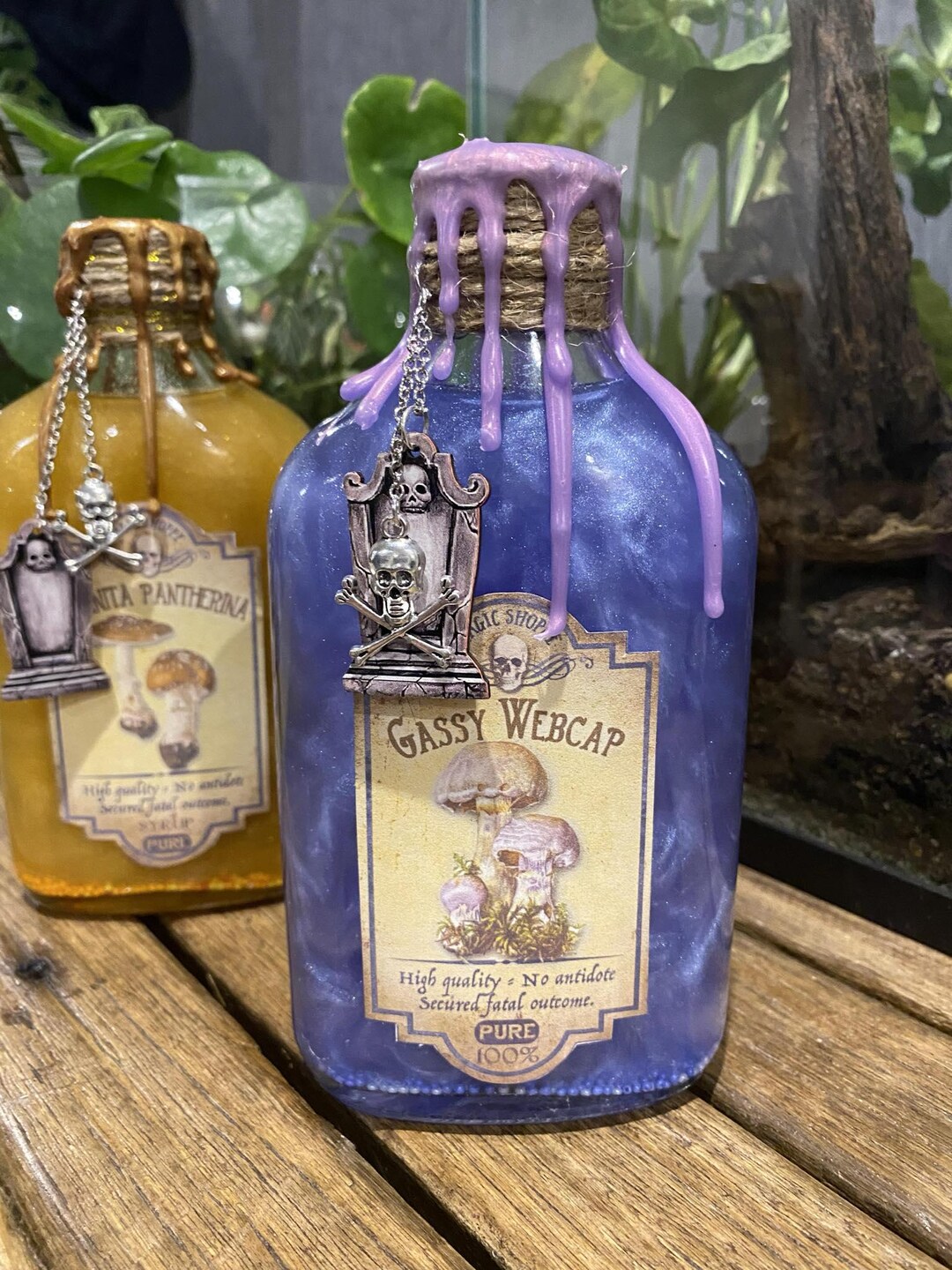 Gassy Webcap Potion Bottle, Color Changing Magical Decor, Cosplay ...