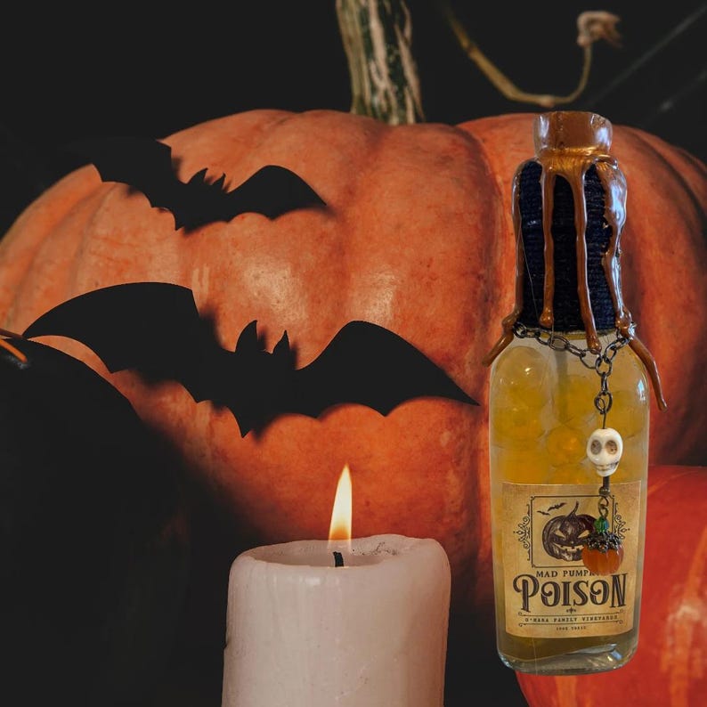 Mad Pumpkin Poison, Magic Potions, Halloween, Fantasy, Swirling Water ...