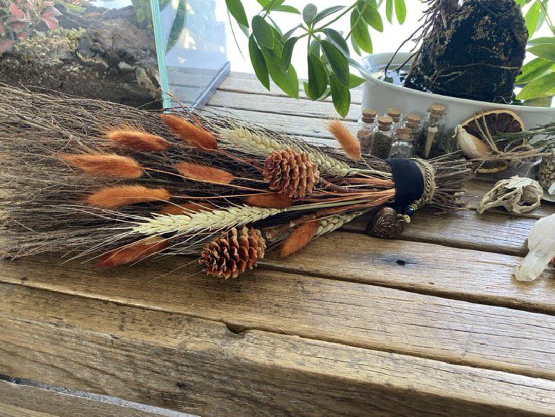 Handmade Altar Besom: Pampas Grass & Dried Flower Witch Broom - Etsy