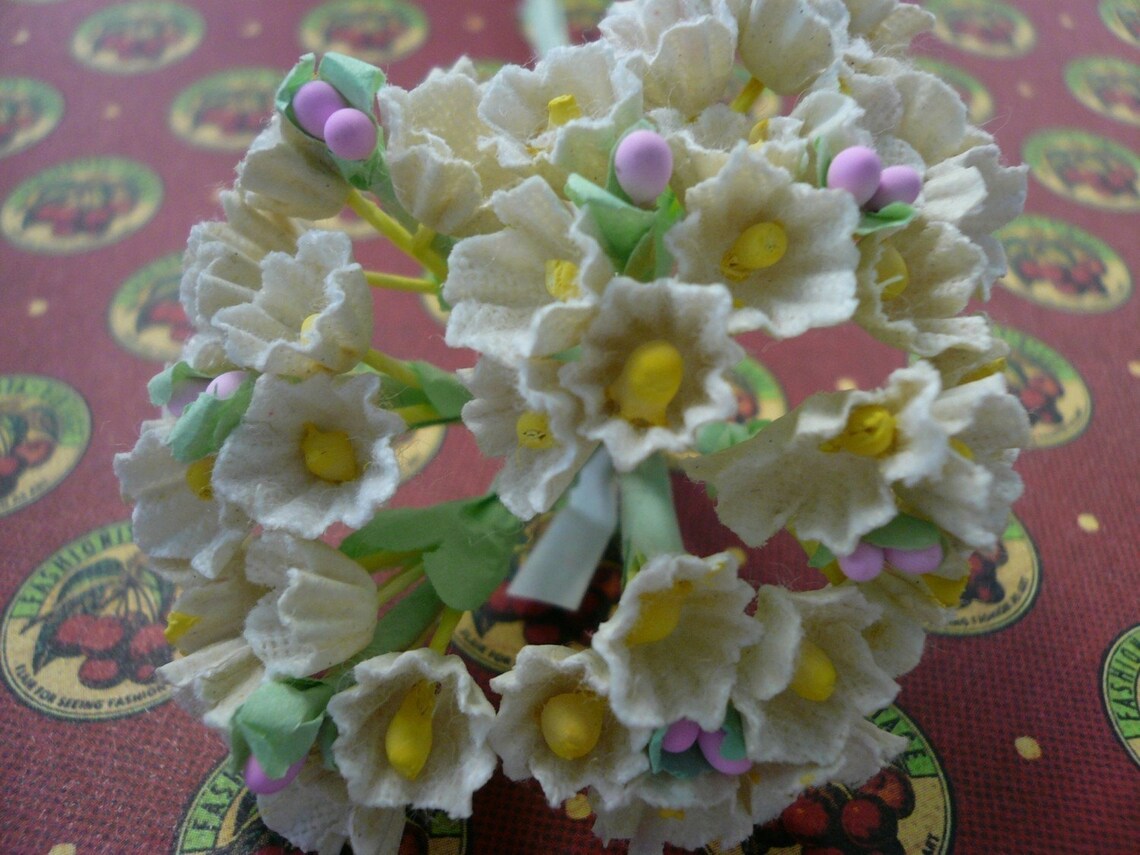 Vintage White Posies NOS from the 1950s | Etsy