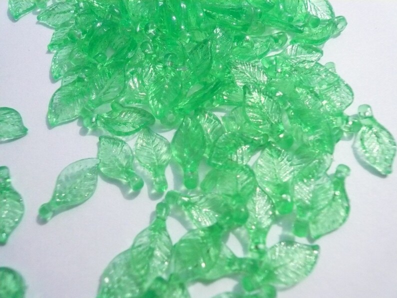Vintage Teeny Tiny Bright Green Plastic Leaves for Crafting NOS (100 ...