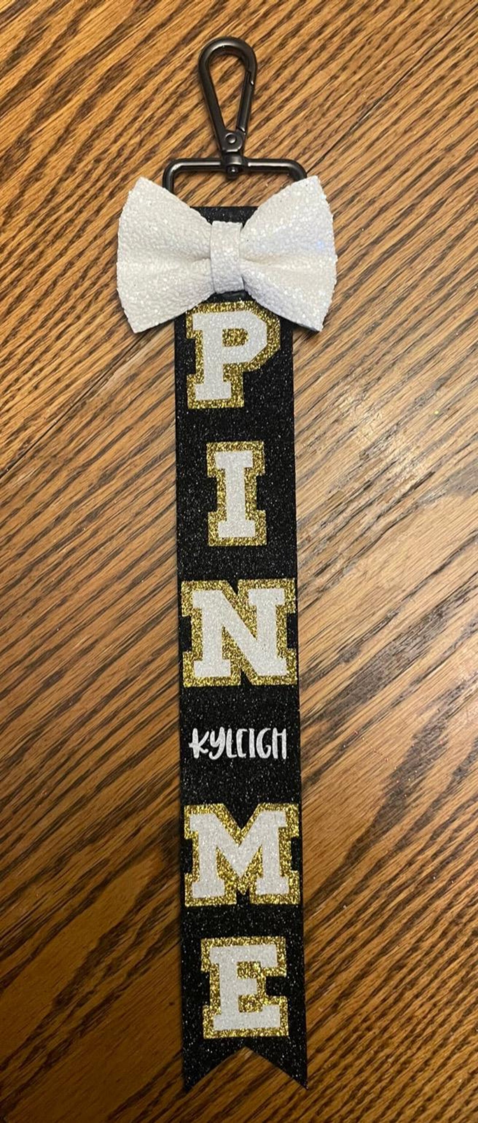 Pin Me Ribbons, Pin Me Bows, Pin Me Bag Tags, Cheer Gifts, Cheer Swag ...