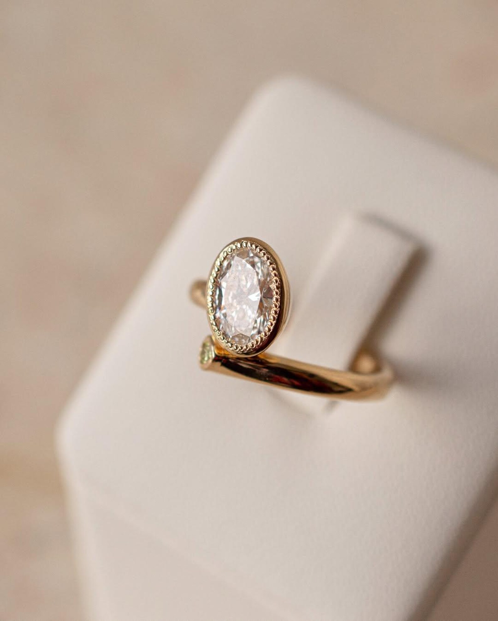 Bypass Wedding Ring, Oval & Round Shape Moissanite Ring, Milgrain Ring ...