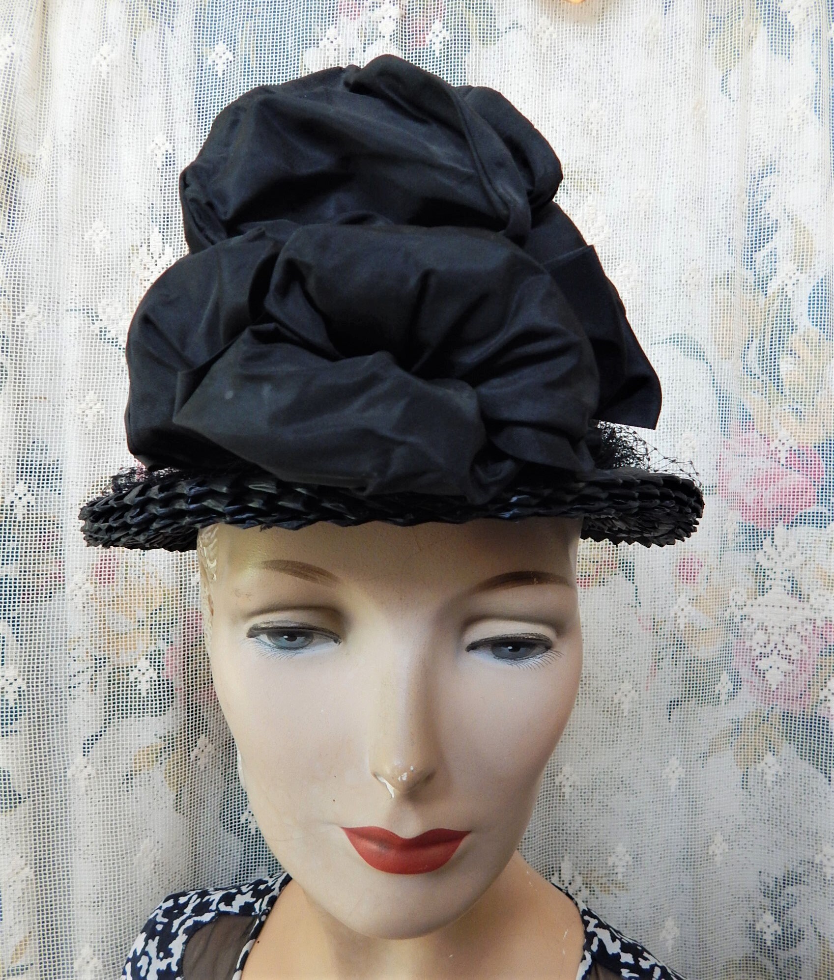 1890-1900 Black Straw Bonnet With Large Bow Front/ the Emporium - Etsy