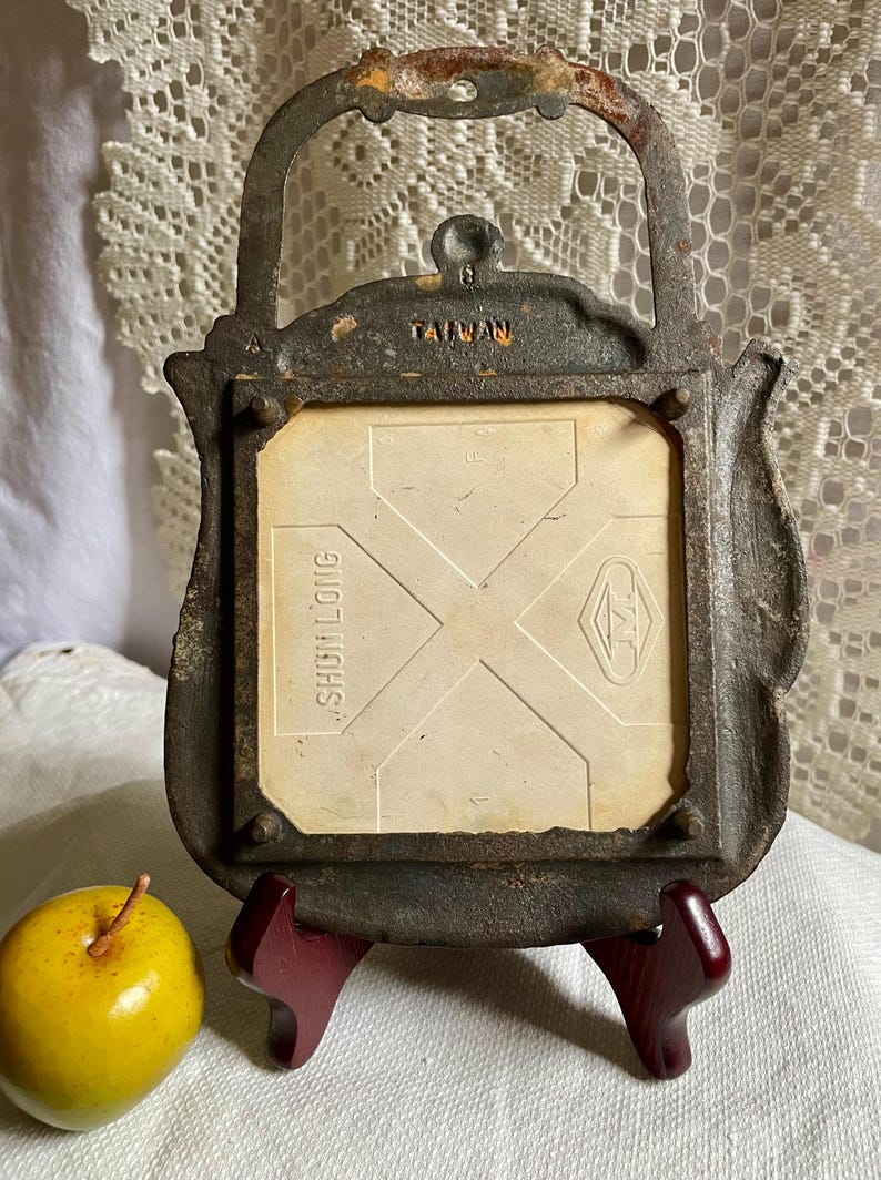 Vintage Cast Iron Teapot Hot Plate, Apple Tile Trivet, 1970s Kitchen ...