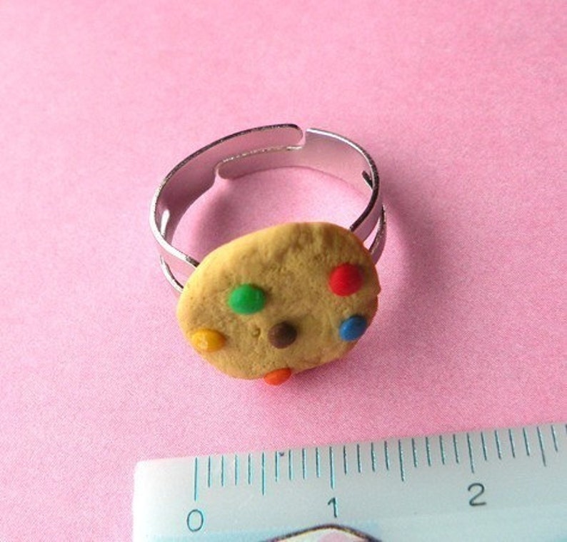 Rainbow Chocolate Chip Cookie Ring - Etsy