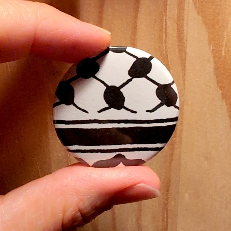 Hand Drawn Pin Button - Etsy