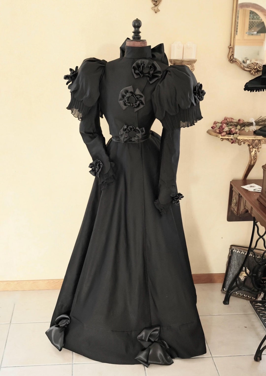 Victorian Dress Half Mourning Gothic 1890s 1895 1896 Vampire Nosferatu ...