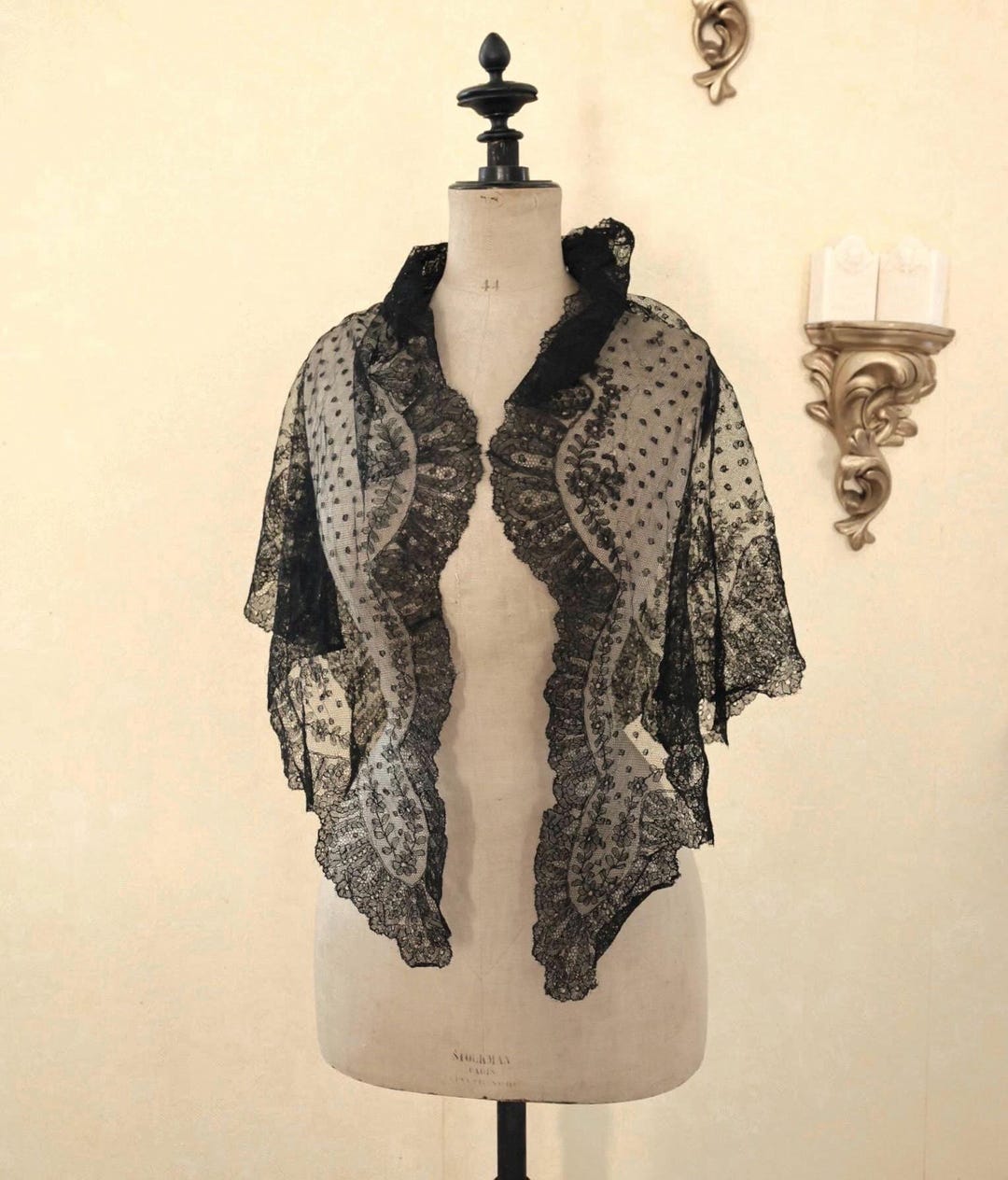 Antique Chantilly Lace Shawl Veil Capelet Cape Victorian Era 1840s ...