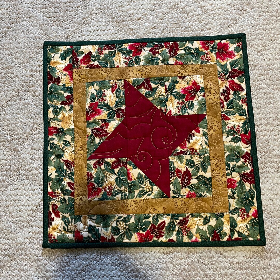 Christmas Square Star Table Topper in Reds. Golds, and Greens - Etsy