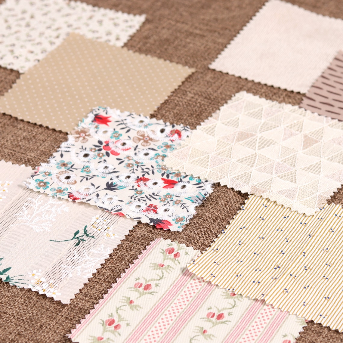 50PCS Vintage Style Fabric Scraps 4x4 Mixed Beige Scraps Bundle, Floral ...