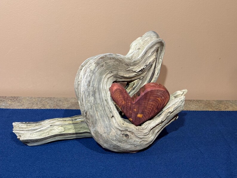 Red Cedar Heart Centerpiece - Etsy