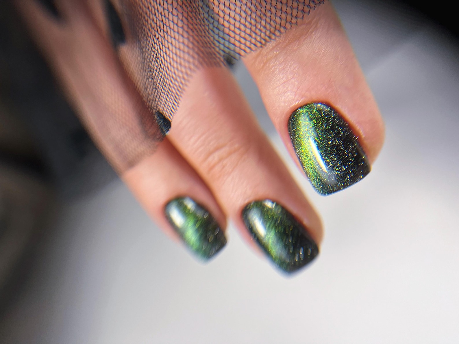 Reusable Nails Luxury Ser Emerald Green Cat Eye Press on Nails: Sparkle ...
