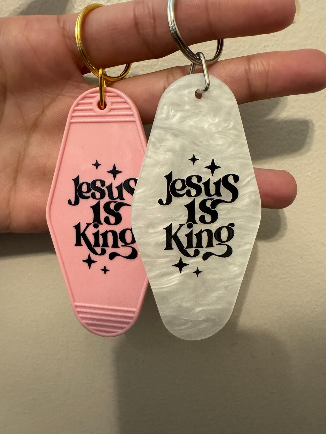 Jesus is King Christian Motel Keychains - Bible Art - Religious Gifts ...