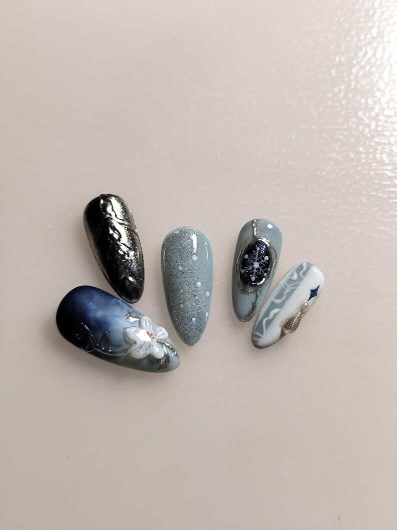 ZAYNE (love and Deep Space) Press on Nails - Etsy