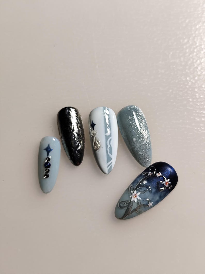 ZAYNE (love and Deep Space) Press on Nails - Etsy