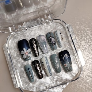 ZAYNE (love and Deep Space) Press on Nails - Etsy