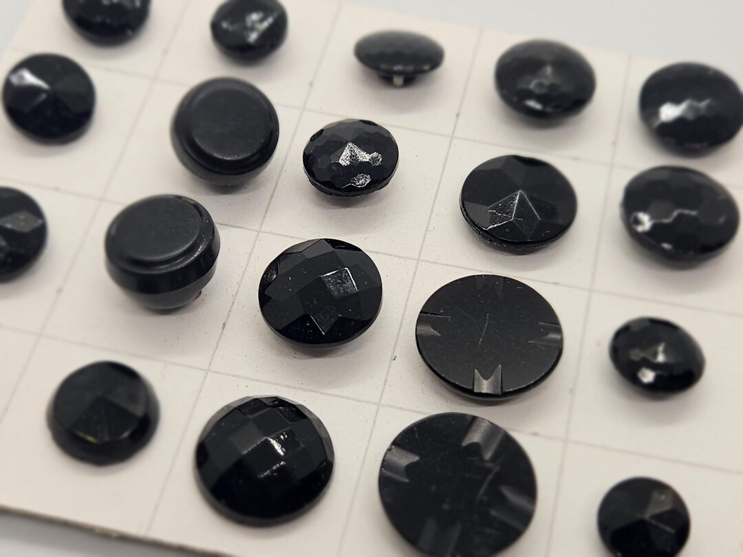 Vintage Buttons - 20 Assorted Some Sets Jet Black Glass Buttons, 5/16 ...