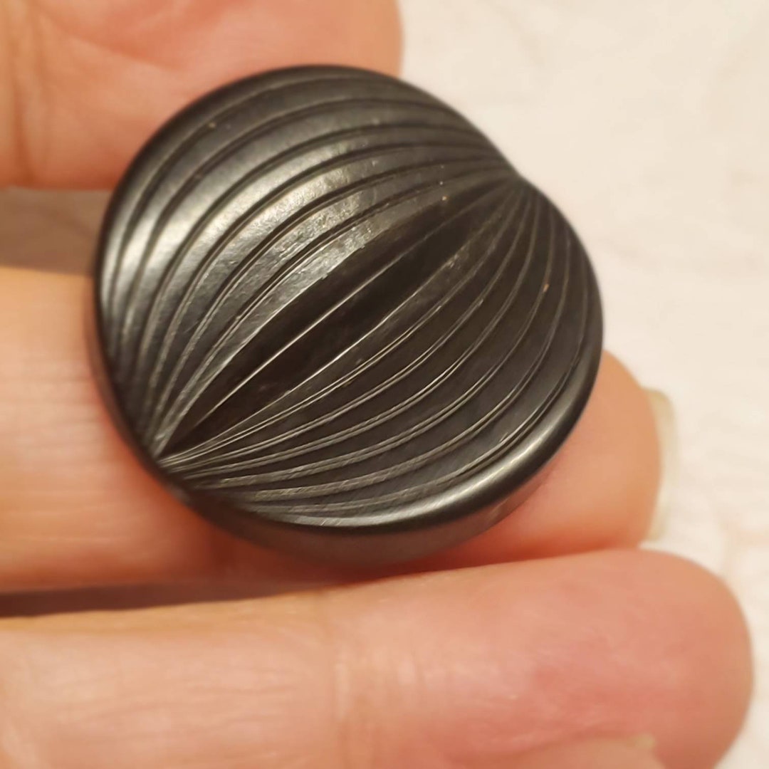 Vintage Buttons, 1 Colt Button Black Large 1 1/8" 28mm (sept 387 22) - Etsy