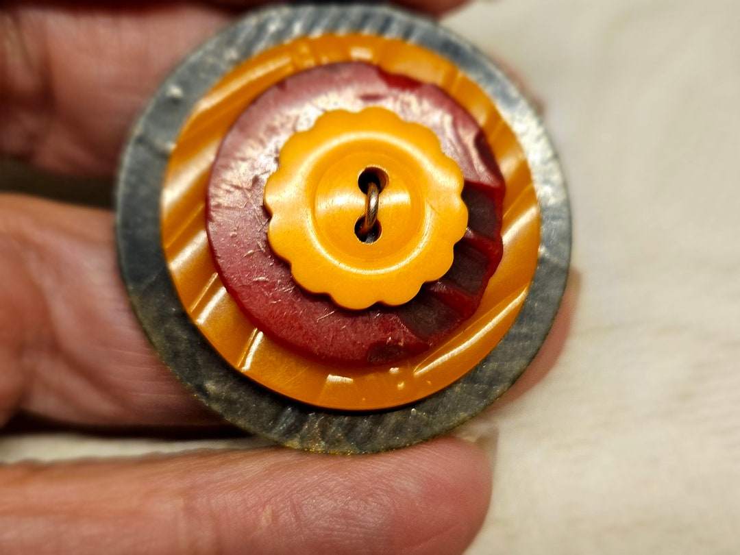 Vintage Buttons, 1 Bakelite Stack of 4 Buttons Assorted Shapes, Colors ...