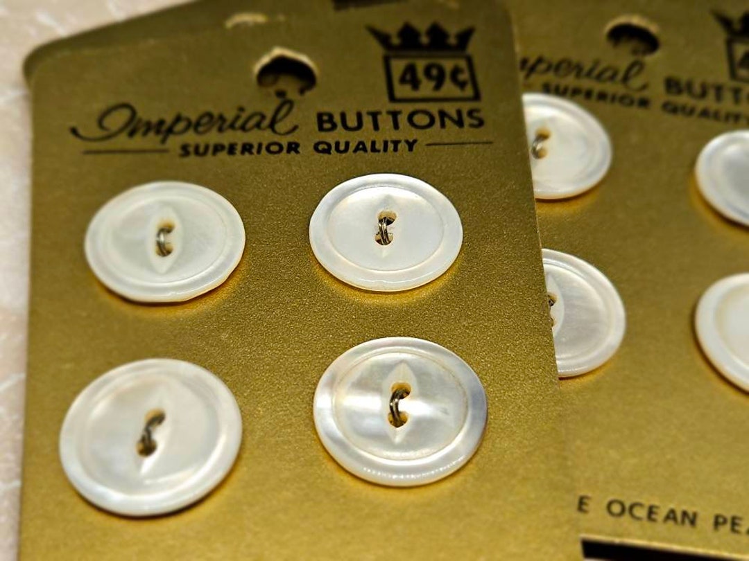 Vintage Buttons - Mother of Pearl, 1 Card Matching Carved, Medium Size ...