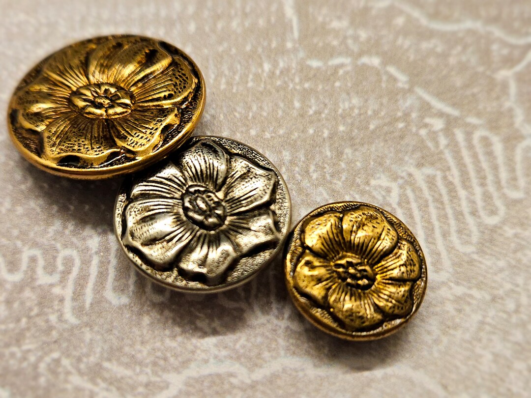 Vintage Buttons 3 small to medium 9/16, to 7/8 1930,s gold gilt, and ...