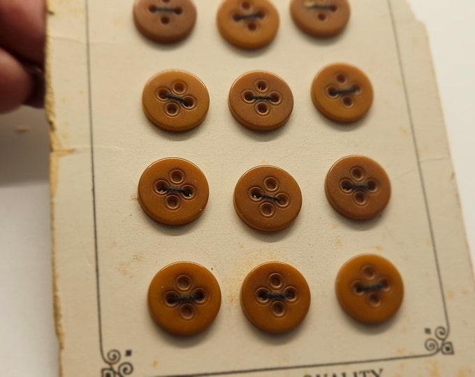 Vintage Buttons - 1 Card Superior Quality Brand Lot of 12 Small Size 7/ ...