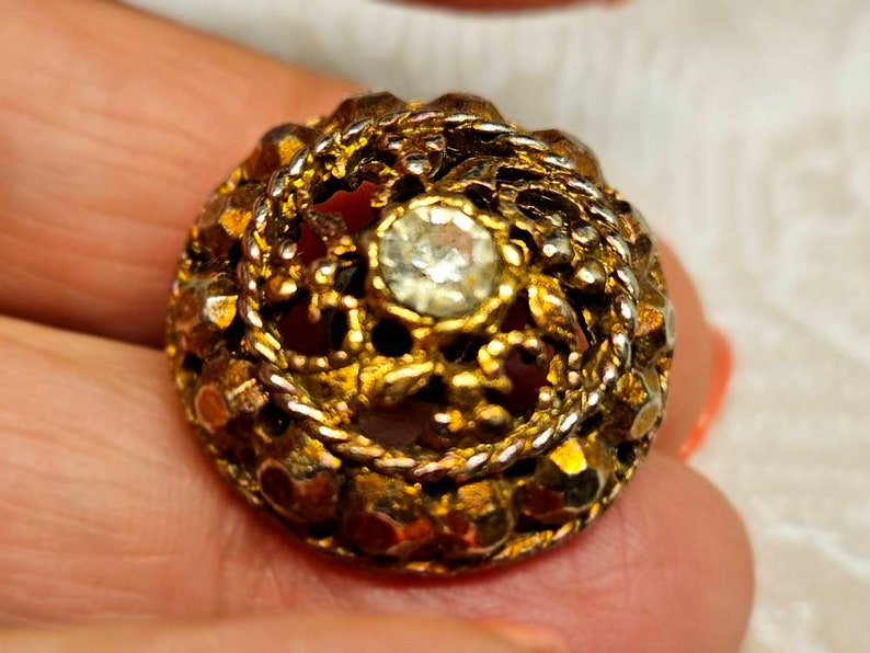Vintage Buttons - 1 Beautiful, Open Work Filigree Design Size 7/8 Inch ...