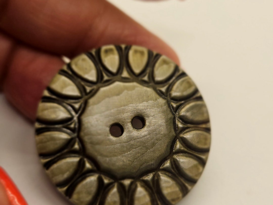 Vintage Buttons - 1 Wafer Style Carved Celluloid, Extra Large Grey 1 3/ ...