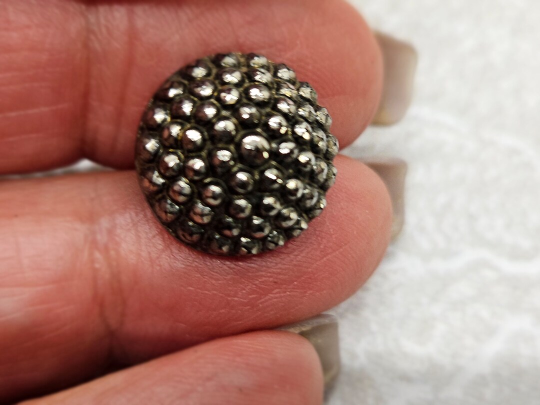 Vintage Buttons Lot of 1 Small Size Jet Black Silver Luster Glass ...