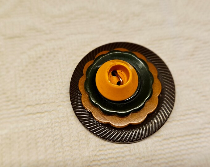 Vintage Buttons, 1 Bakelite Stack of 4 Buttons Assorted Shapes, Colors ...