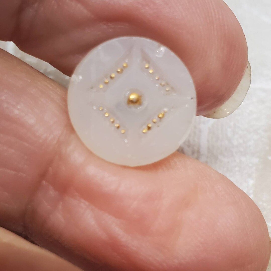 Vintage Buttons, 1 Opaque Clambroth Coronet Glass Button Small 9/16 ...