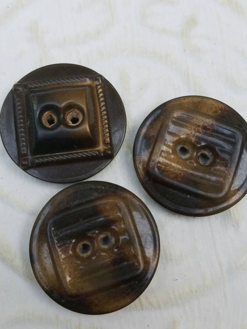Vintage Buttons 3 matching brown novelty light weight | Etsy