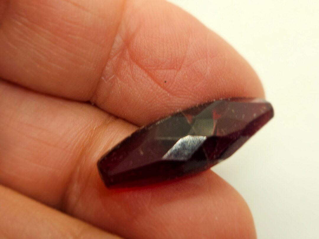 Vintage Button 1 Beautiful Ruby Red Glass Toggle 1" 25.5mm, Design ...